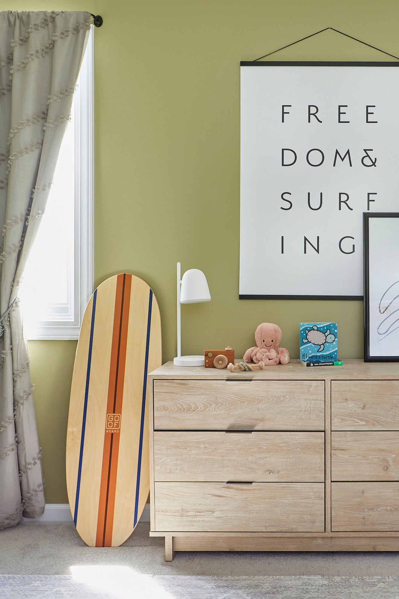 Vibrant Local Art Brings This Surf Themed Nursery to Life | Nestig