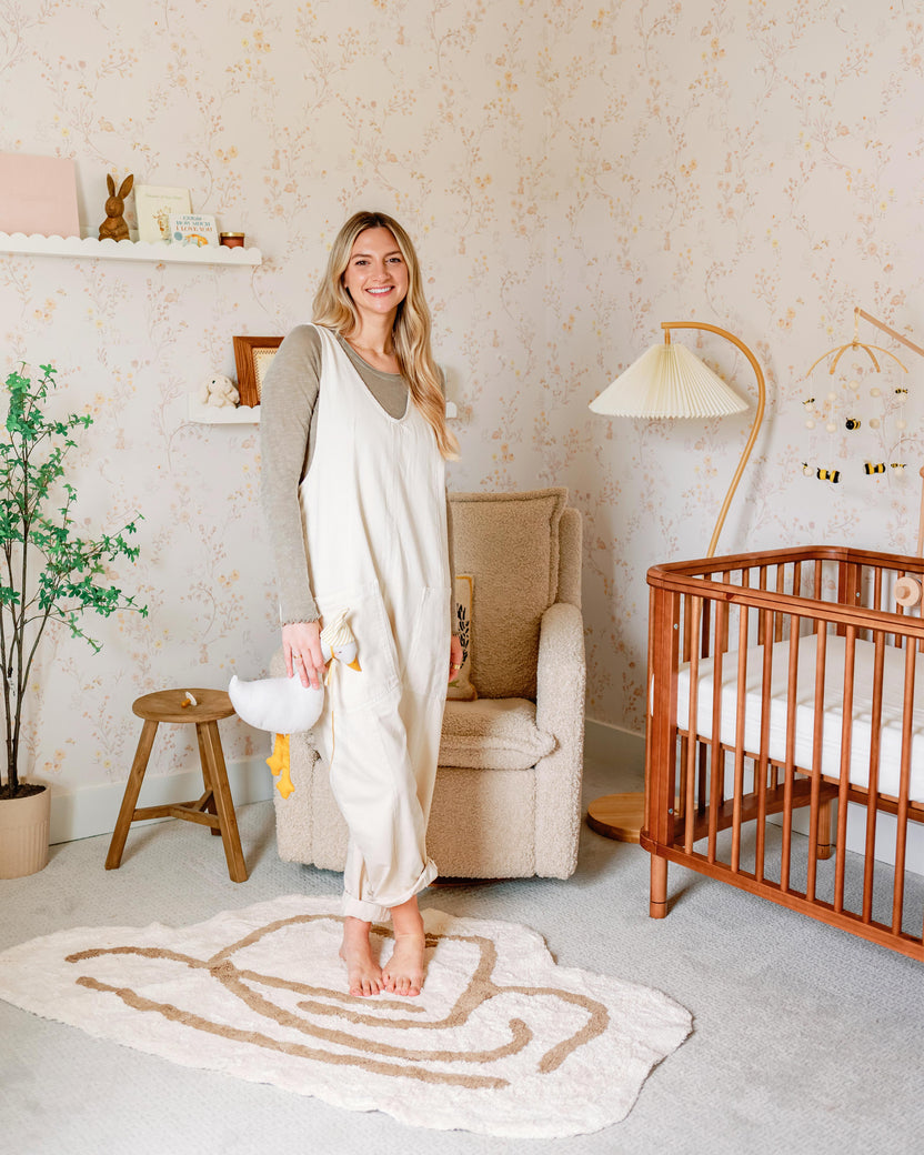 Field Frolic Wallpaper – Nestig