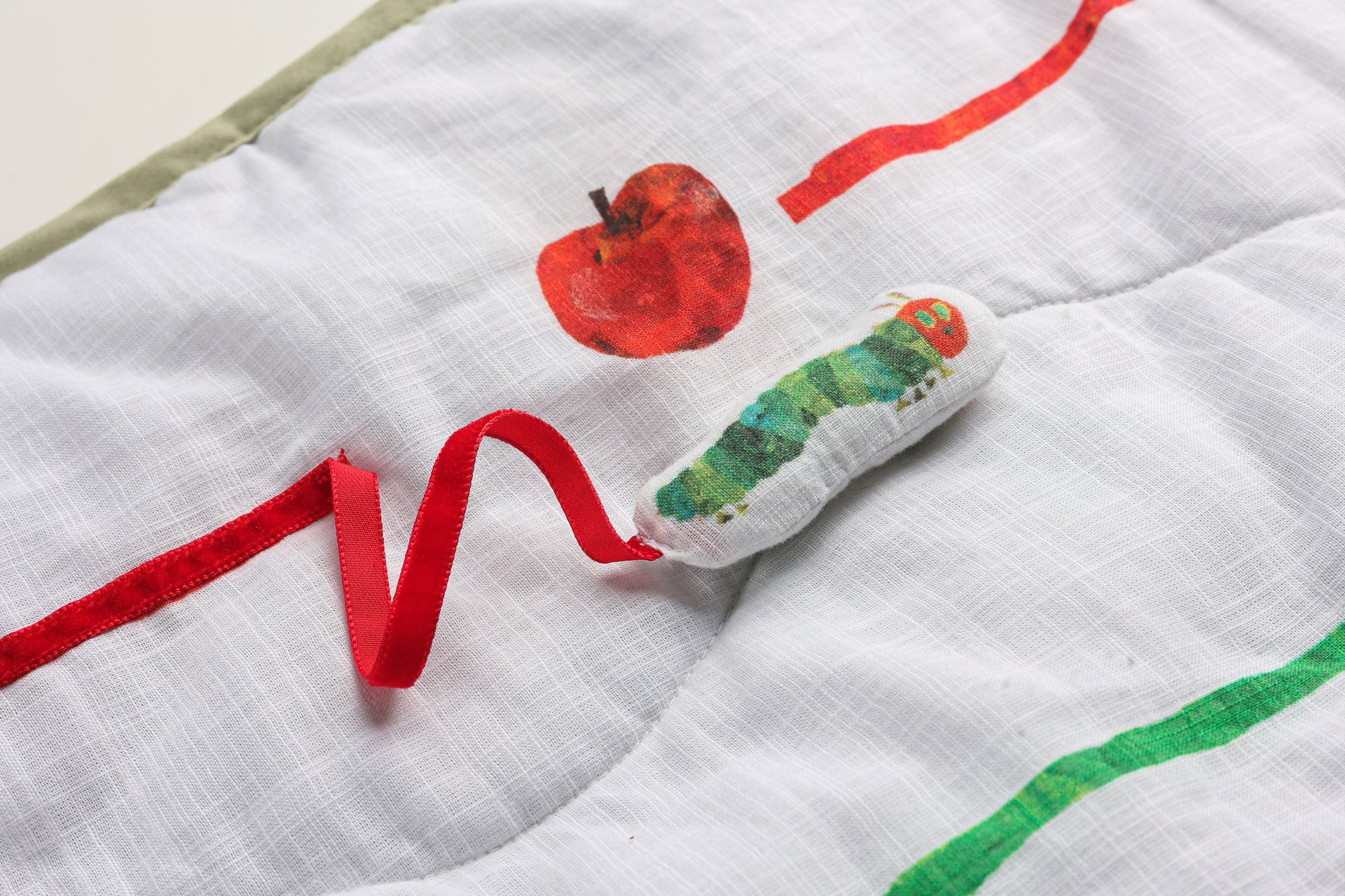 Very Hungry Caterpillar Baby Quilt | Eric Carle x Nestig