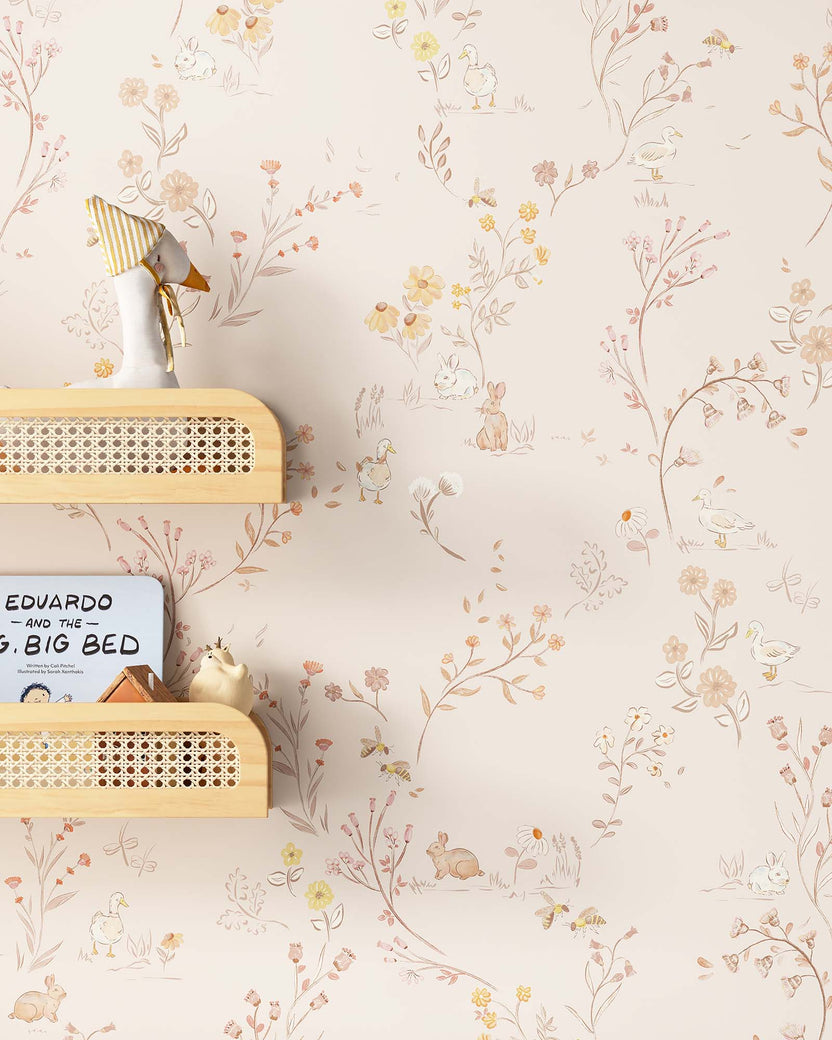 Field Frolic Wallpaper – Nestig