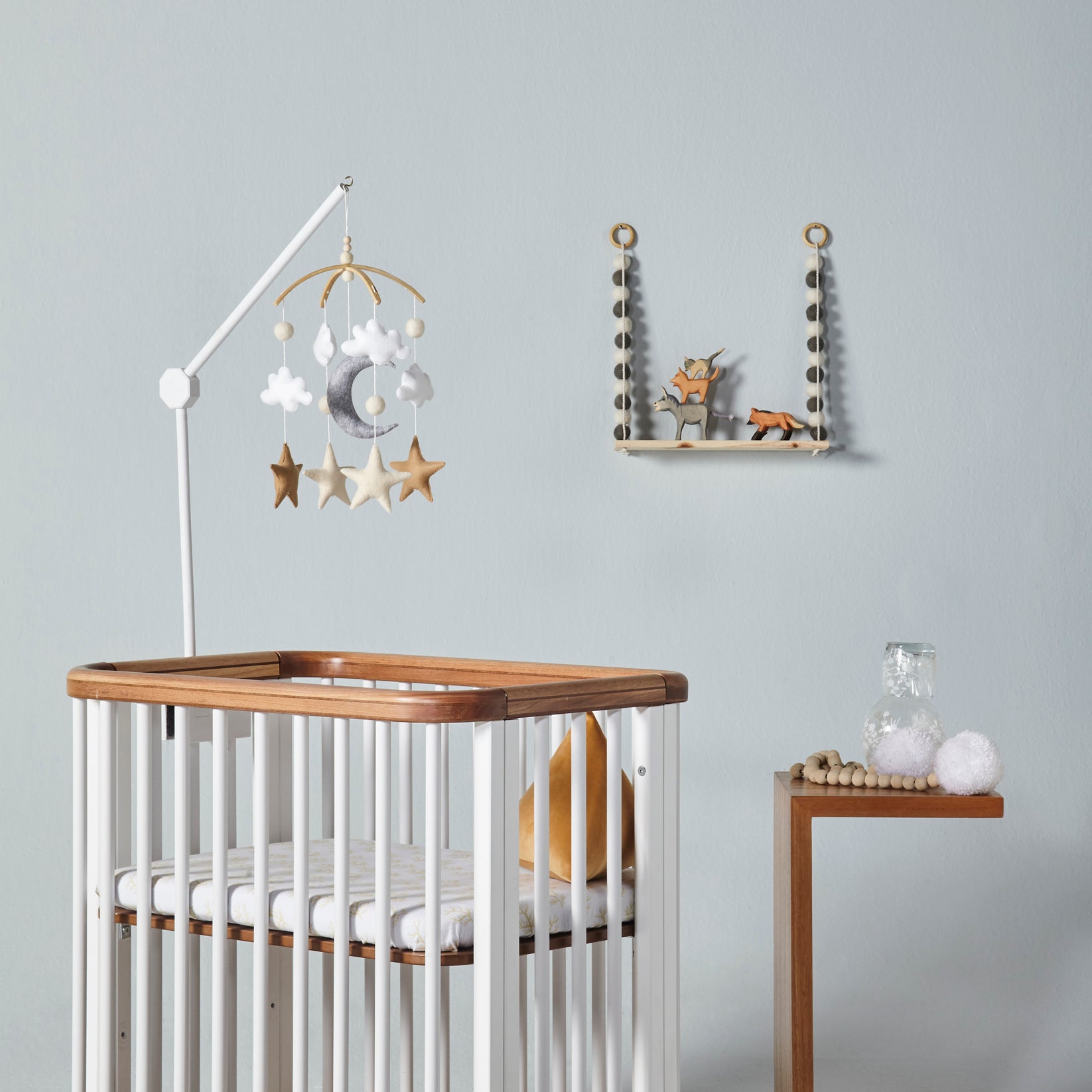 Mobile Attachment Arm | Mobile Crib Attachment | Nestig