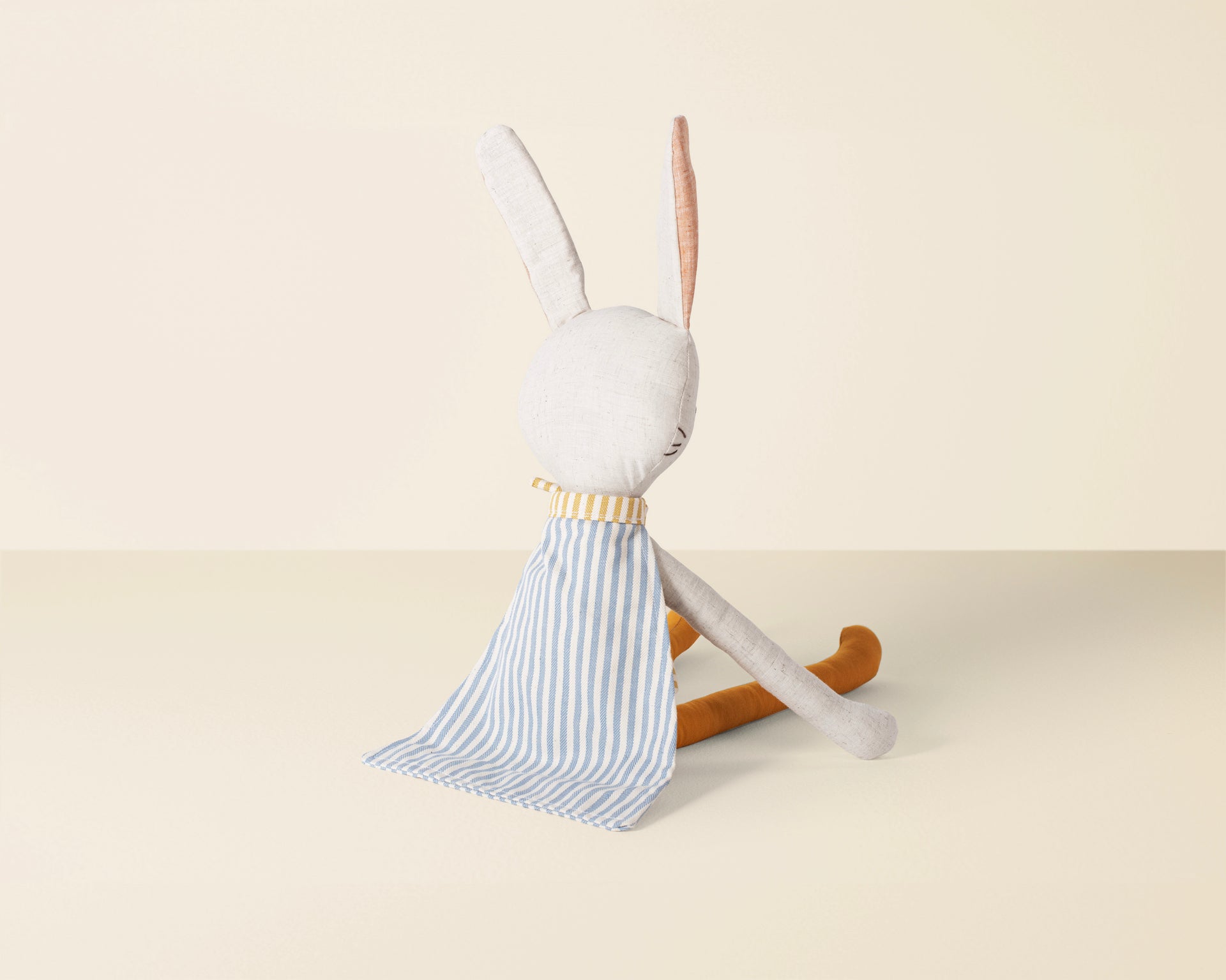 Robbie the Rabbit – Nestig