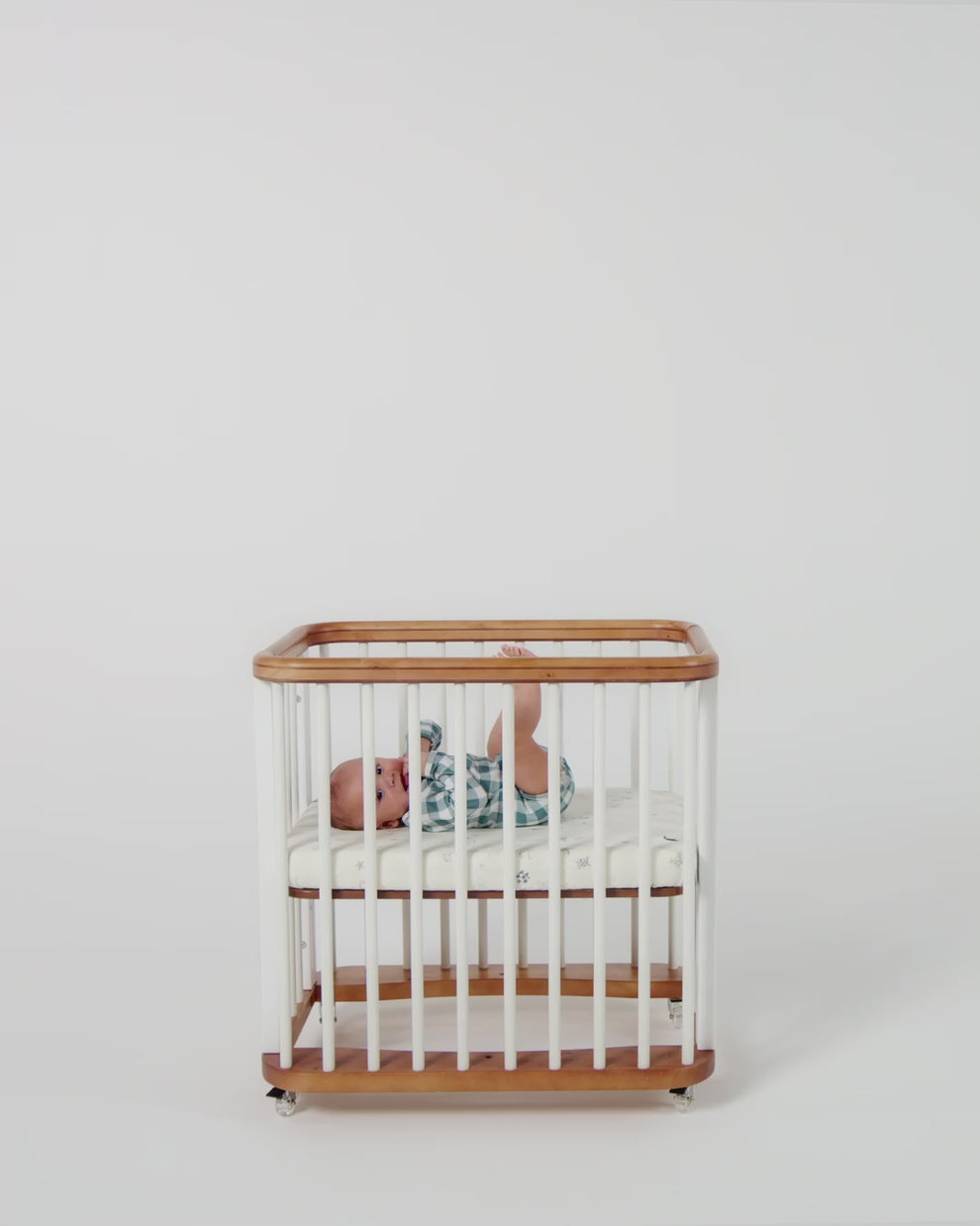 The Cloud Crib | Modern Convertible Crib | Nestig