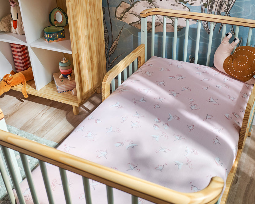 Swan Sheet Set | Organic Crib Sheets | Nestig